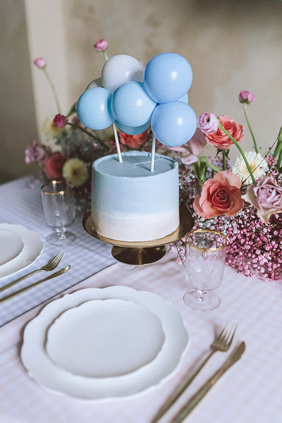 Balloon cake topper, blue, 29 cm - Designer decorations and ideas for ...